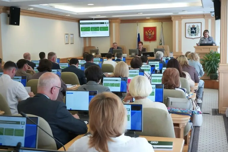 В Томской области к 2027 году отремонтируют 99 школ и расширят ...